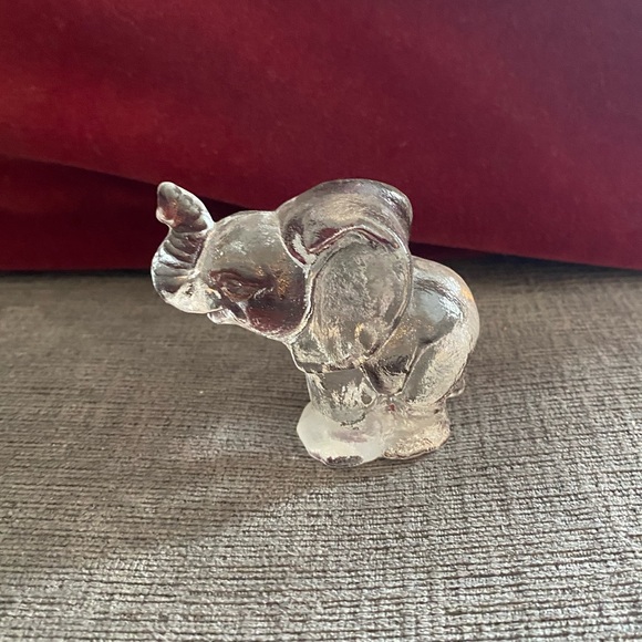 Goebel | Accents | Vintage 979 Goebel Glass Elephant Figurine Good Luck ...
